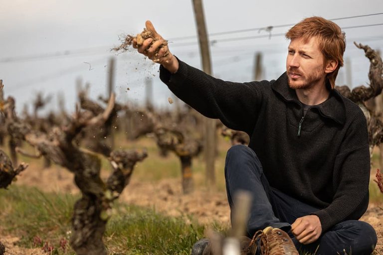 Pierre Ménard. Découvrez son portrait et ses vins sur Viamo