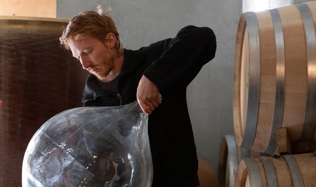 Pierre Ménard. Découvrez son portrait et ses vins sur Viamo